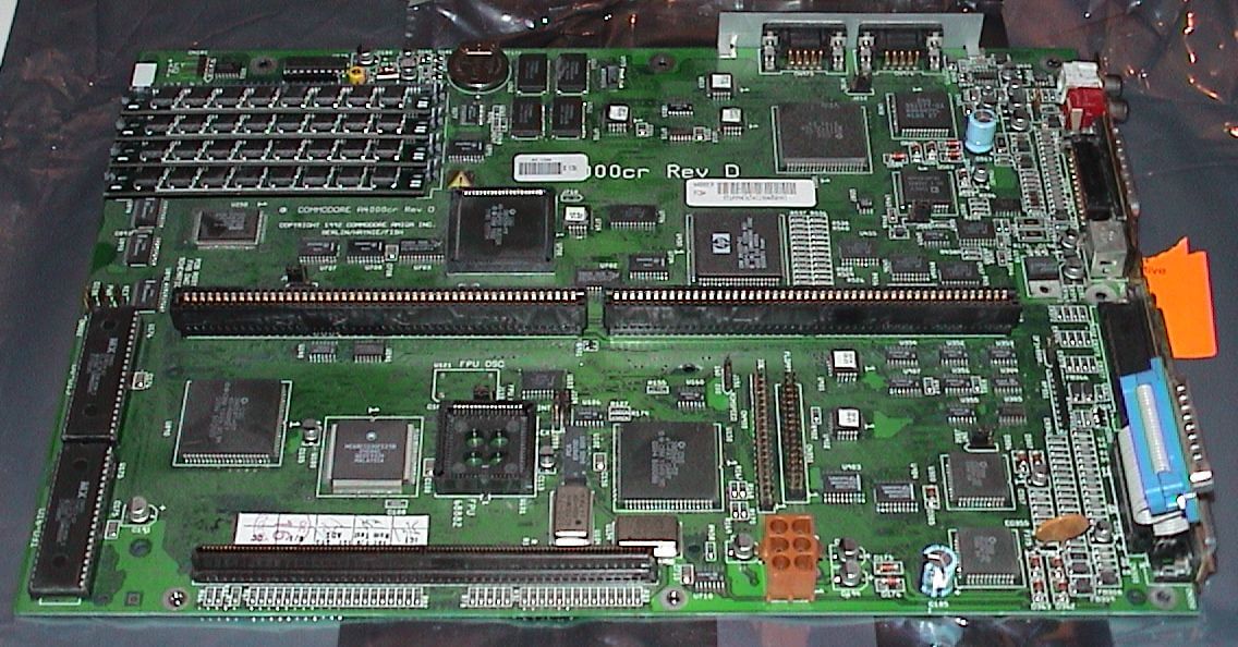 Amiga 4000 Replica with Schematics on github – Retro Hardware