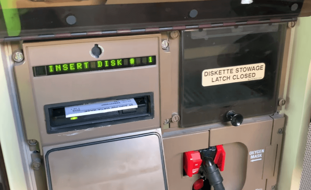 Airplanes Boing 747-400 and Airbus A320 still use 3.5 inch Floppy disks ...
